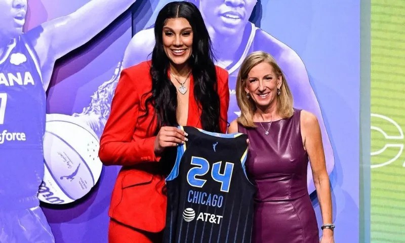 Conheça a trajetória de Kamilla Cardoso, estreante na WNBA | Agência UVA