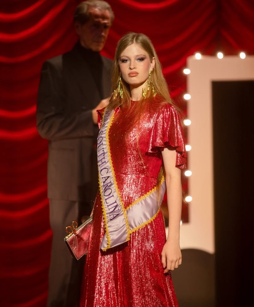 Vivian Jenna Wilson, filha de Elon Musk, faz sua estreia como modelo na ...